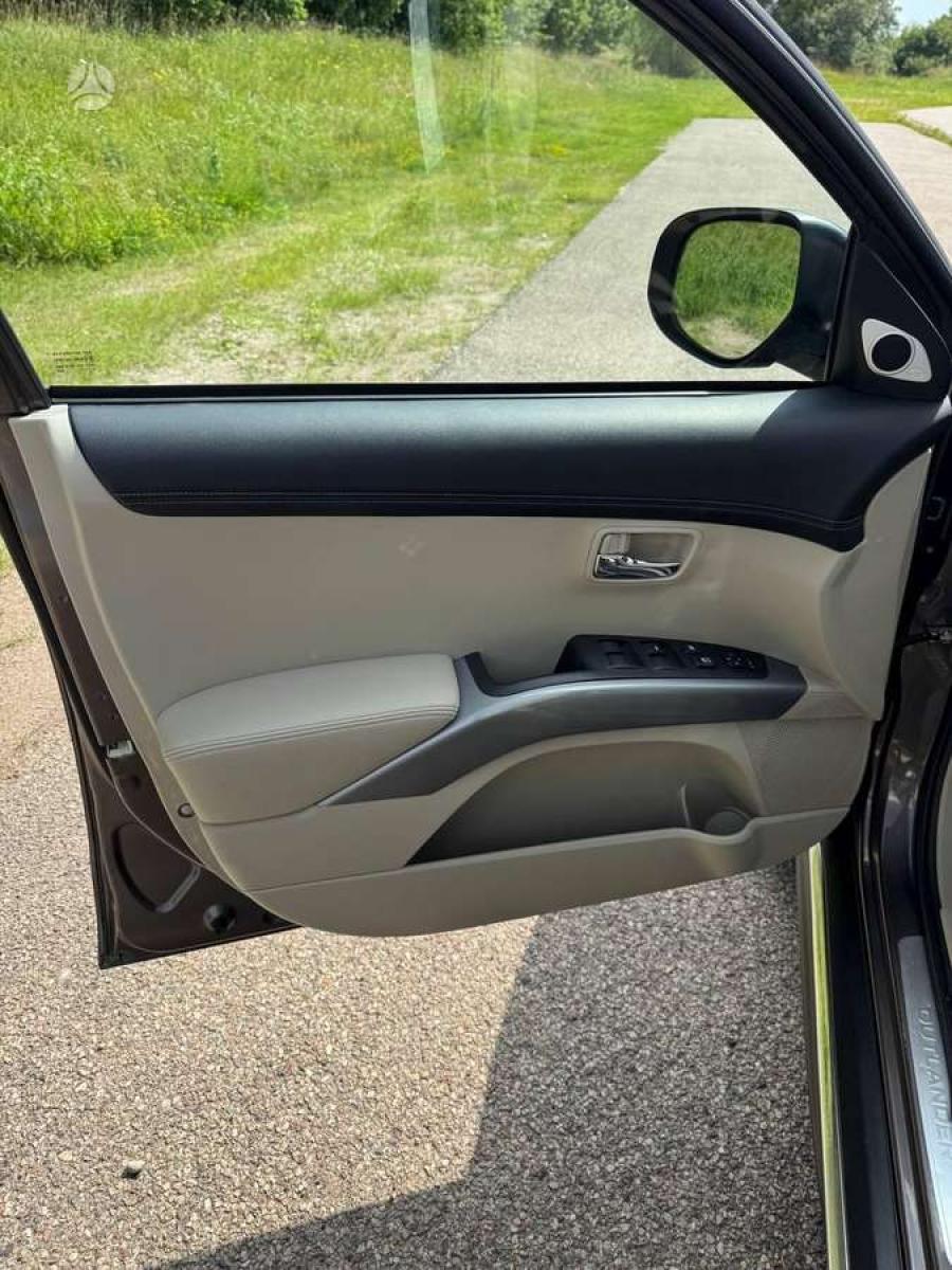 Brūns Mitsubishi Outlander 2012 Kauņa, ar dzinēja tilpumu 2.20 L un nobraukumu 270 tūkst. km par 4450 €, foto 15 vietnē AUTOMOTO.COM.LV