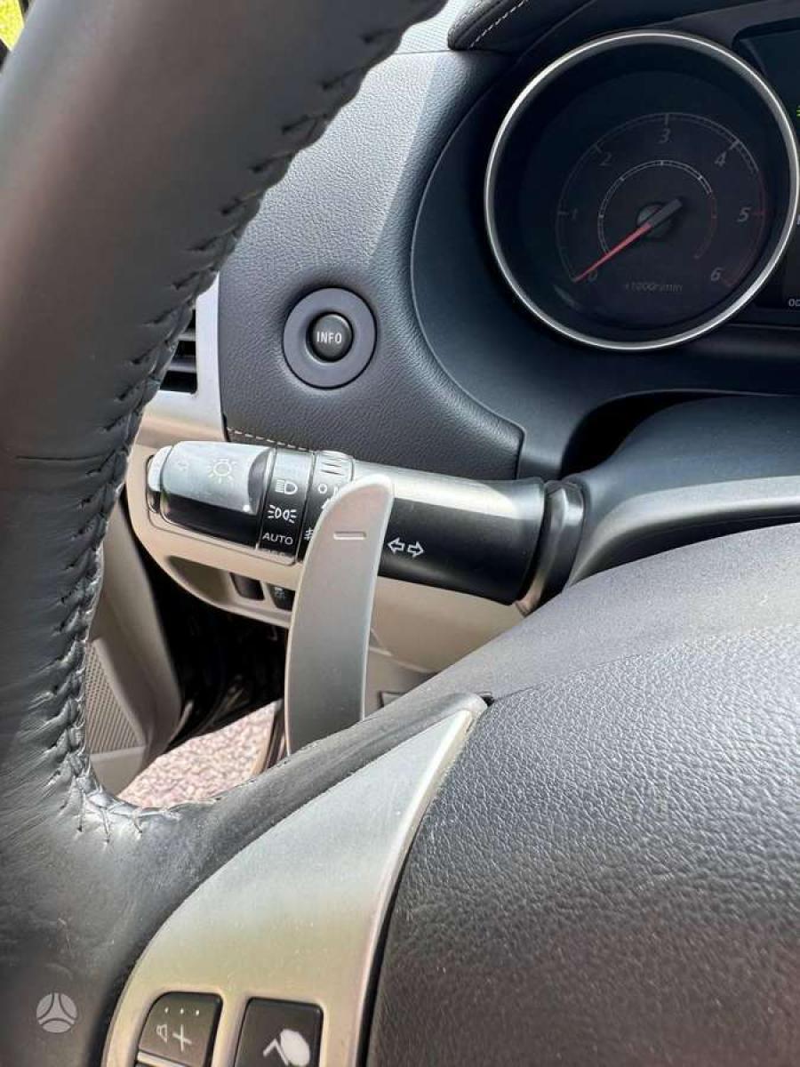 Brūns Mitsubishi Outlander 2012 Kauņa, ar dzinēja tilpumu 2.20 L un nobraukumu 270 tūkst. km par 4450 €, foto 16 vietnē AUTOMOTO.COM.LV