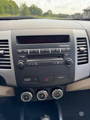 Brūns Mitsubishi Outlander 2012 Kauņa, ar dzinēja tilpumu 2.20 L un nobraukumu 270 tūkst. km par 4450 €, foto 19 vietnē AUTOMOTO.COM.LV