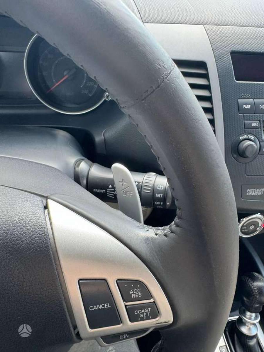 Brūns Mitsubishi Outlander 2012 Kauņa, ar dzinēja tilpumu 2.20 L un nobraukumu 270 tūkst. km par 4450 €, foto 22 vietnē AUTOMOTO.COM.LV