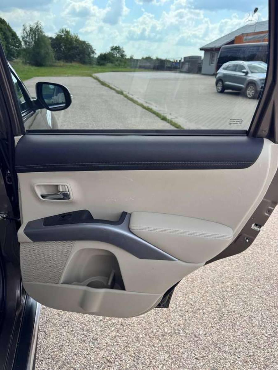 Brūns Mitsubishi Outlander 2012 Kauņa, ar dzinēja tilpumu 2.20 L un nobraukumu 270 tūkst. km par 4450 €, foto 34 vietnē AUTOMOTO.COM.LV