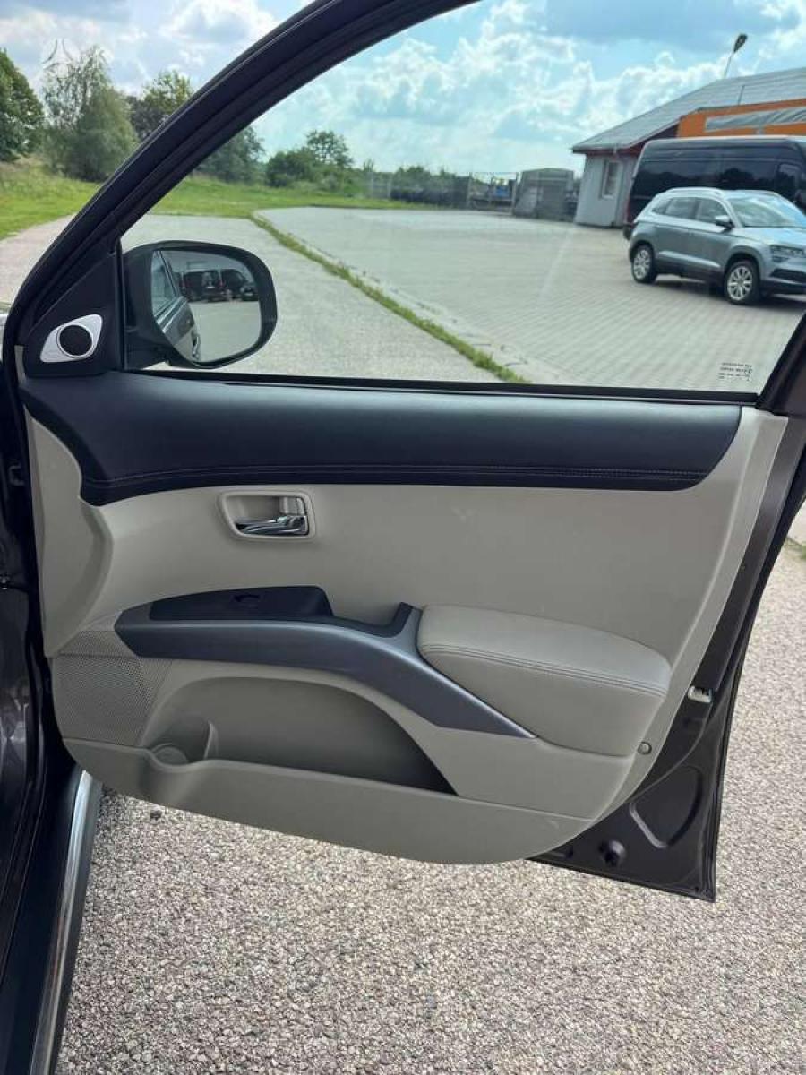Brūns Mitsubishi Outlander 2012 Kauņa, ar dzinēja tilpumu 2.20 L un nobraukumu 270 tūkst. km par 4450 €, foto 35 vietnē AUTOMOTO.COM.LV