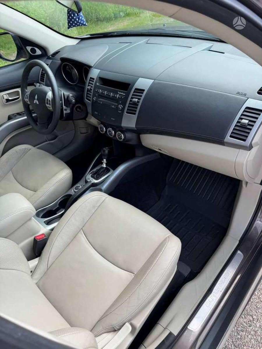 Brūns Mitsubishi Outlander 2012 Kauņa, ar dzinēja tilpumu 2.20 L un nobraukumu 270 tūkst. km par 4450 €, foto 36 vietnē AUTOMOTO.COM.LV
