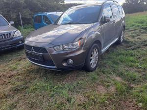 Brūns Mitsubishi Outlander 2012 Tauragė, ar dzinēja tilpumu 2.20 L un nobraukumu 264 tūkst. km par 3150 €, foto 3 vietnē AUTOMOTO.COM.LV