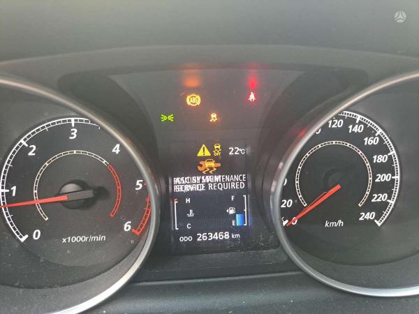 Brūns Mitsubishi Outlander 2012 Tauragė, ar dzinēja tilpumu 2.20 L un nobraukumu 264 tūkst. km par 3150 €, foto 10 vietnē AUTOMOTO.COM.LV