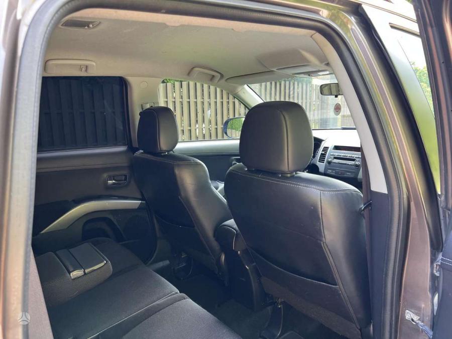 Brūns Mitsubishi Outlander 2012 Viļņa, ar dzinēja tilpumu 2.18 L un nobraukumu 262 tūkst. km par 4499 €, foto 22 vietnē AUTOMOTO.COM.LV
