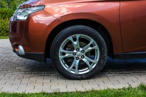 Brown Mitsubishi Outlander 2012 in Jelgava, with an engine capacity of 2.20 L and mileage of 221 thousand km for 7996 €, photo 22 on AUTOMOTO.COM.LV