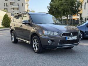 Brown Mitsubishi Outlander 2012 in Vilnius, with an engine capacity of 2.18 L and mileage of 341 thousand km for 2650 €, photo 4 on AUTOMOTO.COM.LV