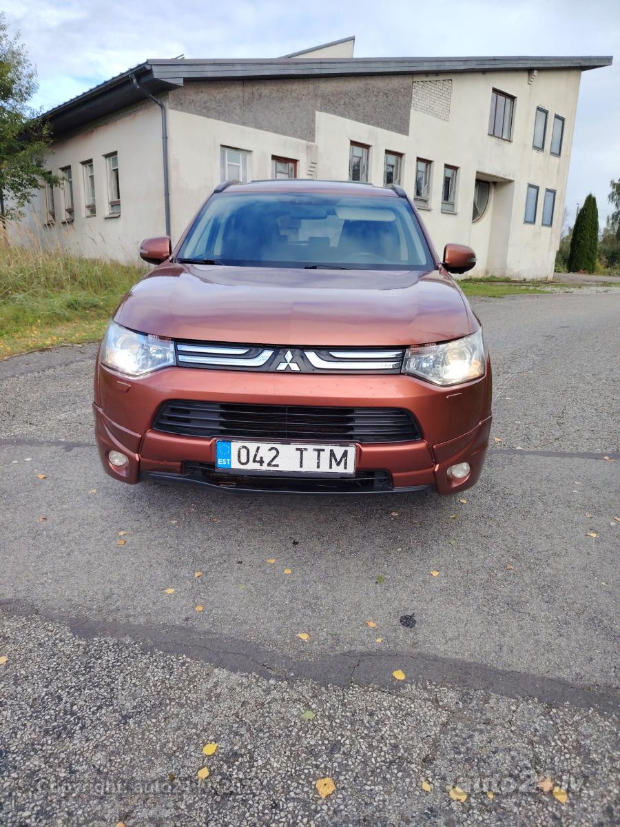 Brūns Mitsubishi Outlander 2012 Paide, ar dzinēja tilpumu 2.30 L un nobraukumu 290 tūkst. km par 8000 €, foto 3 vietnē AUTOMOTO.COM.LV