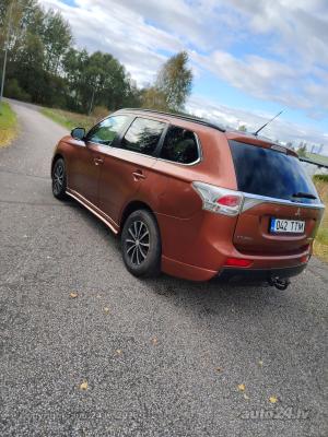 Brūns Mitsubishi Outlander 2012 Paide, ar dzinēja tilpumu 2.30 L un nobraukumu 290 tūkst. km par 8000 €, foto 8 vietnē AUTOMOTO.COM.LV