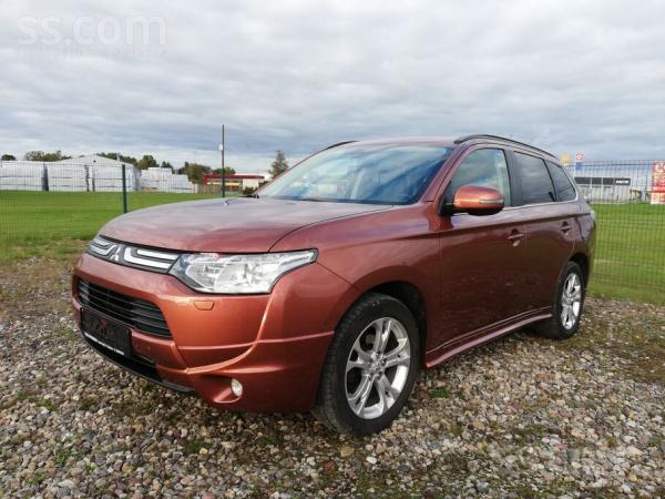 Mitsubishi Outlander 2012 Saldus vietnē Brūns Mitsubishi Outlander 2012 Saldus, ar dzinēja tilpumu 2.20 L un nobraukumu 181 tūkst. km par 7900 €, foto 1 vietnē AUTOMOTO.COM.LV