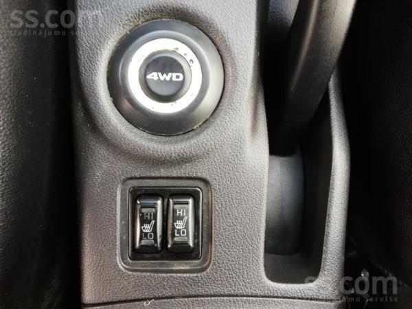Mitsubishi Outlander 2012 Saldus vietnē Brūns Mitsubishi Outlander 2012 Saldus, ar dzinēja tilpumu 2.20 L un nobraukumu 181 tūkst. km par 7900 €, foto 11 vietnē AUTOMOTO.COM.LV