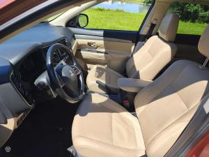 Brown Mitsubishi Outlander 2013 in Kaunas, with an engine capacity of 2.27 L and mileage of 263 thousand km for 6800 €, photo 12 on AUTOMOTO.COM.LV
