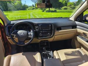 Brown Mitsubishi Outlander 2013 in Kaunas, with an engine capacity of 2.27 L and mileage of 263 thousand km for 6800 €, photo 15 on AUTOMOTO.COM.LV