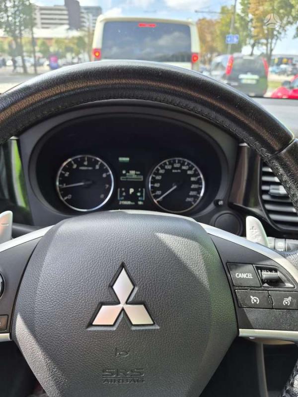 Brūns Mitsubishi Outlander 2013 Kauņa, ar dzinēja tilpumu 2.00 L un nobraukumu 215 tūkst. km par 6700 €, foto 11 vietnē AUTOMOTO.COM.LV