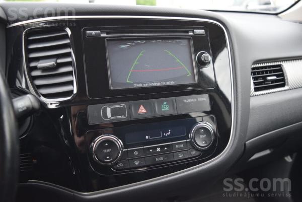 Brūns Mitsubishi Outlander 2015 Rīga, ar dzinēja tilpumu 2.00 L un nobraukumu 101 tūkst. km par 13200 €, foto 6 vietnē AUTOMOTO.COM.LV