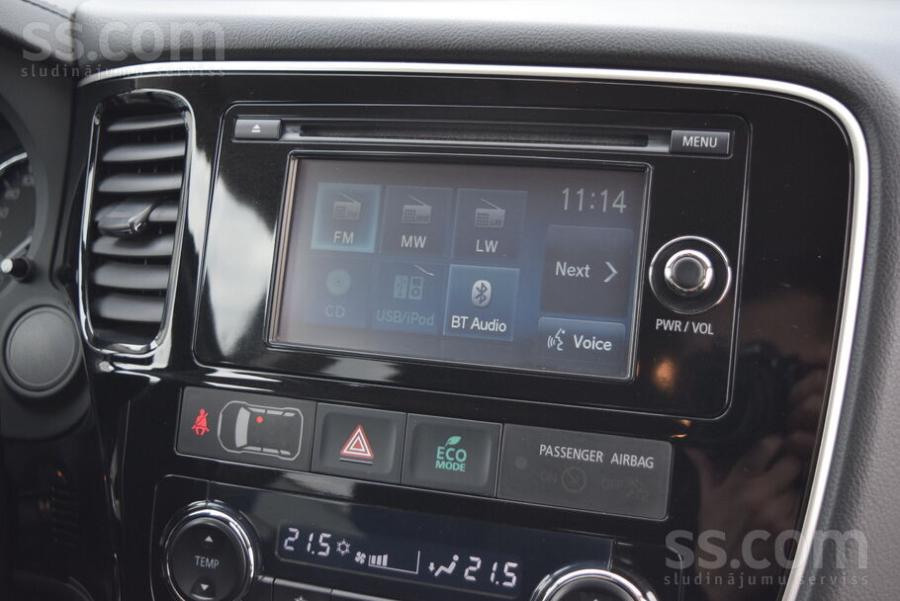 Brūns Mitsubishi Outlander 2015 Rīga, ar dzinēja tilpumu 2.00 L un nobraukumu 101 tūkst. km par 13200 €, foto 8 vietnē AUTOMOTO.COM.LV