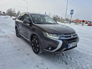 Brown Mitsubishi Outlander 2016 in Vilnius, with an engine capacity of 2.00 L and mileage of 200 thousand km for 13800 €, photo 2 on AUTOMOTO.COM.LV