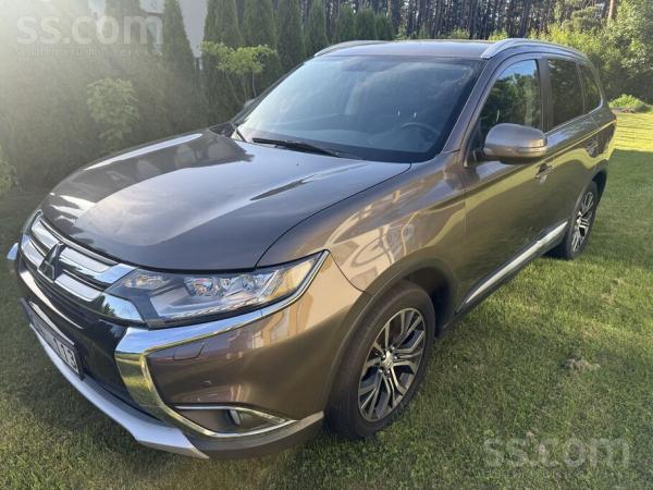 Brūns Mitsubishi Outlander 2016 Rīga, ar dzinēja tilpumu 2.00 L un nobraukumu 173 tūkst. km par 13990 €, foto 1 vietnē AUTOMOTO.COM.LV