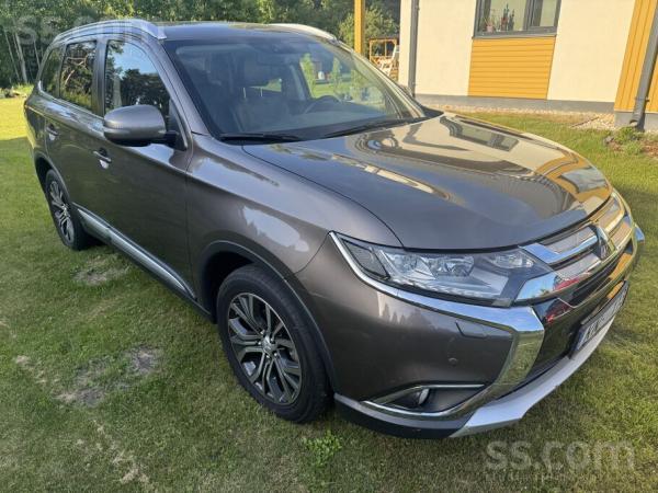 Brūns Mitsubishi Outlander 2016 Rīga, ar dzinēja tilpumu 2.00 L un nobraukumu 173 tūkst. km par 13990 €, foto 2 vietnē AUTOMOTO.COM.LV