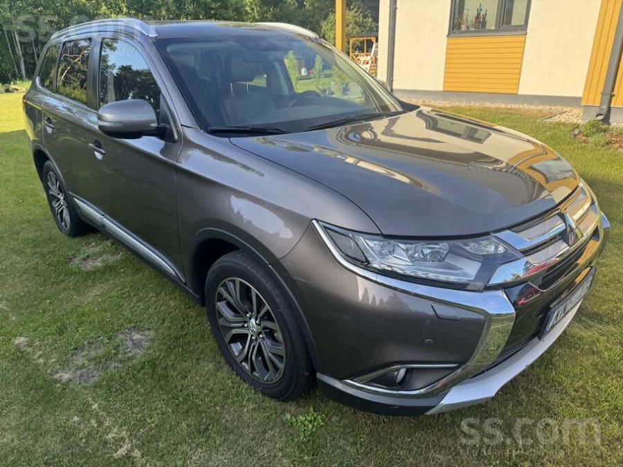 Brūns Mitsubishi Outlander 2016 Rīga, ar dzinēja tilpumu 2.00 L un nobraukumu 173 tūkst. km par 13990 €, foto 3 vietnē AUTOMOTO.COM.LV