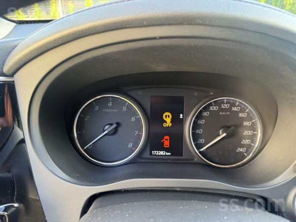Brūns Mitsubishi Outlander 2016 Rīga, ar dzinēja tilpumu 2.00 L un nobraukumu 173 tūkst. km par 13990 €, foto 7 vietnē AUTOMOTO.COM.LV