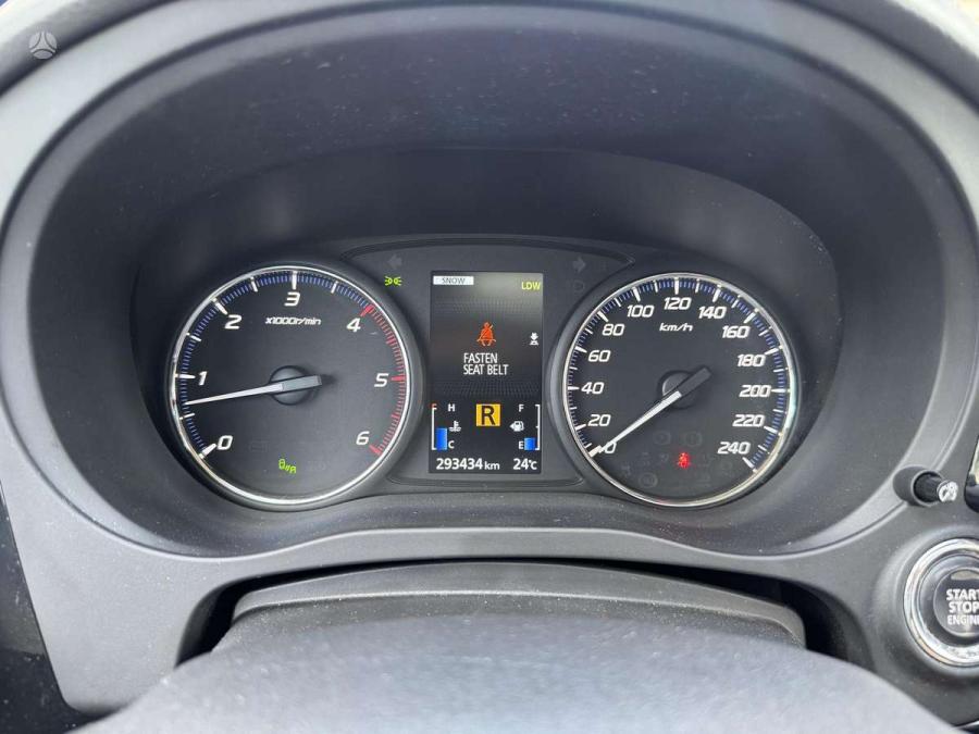 Brown Mitsubishi Outlander 2016 in Vilnius, with an engine capacity of 2.27 L and mileage of 293 thousand km for 9270 €, photo 19 on AUTOMOTO.COM.LV