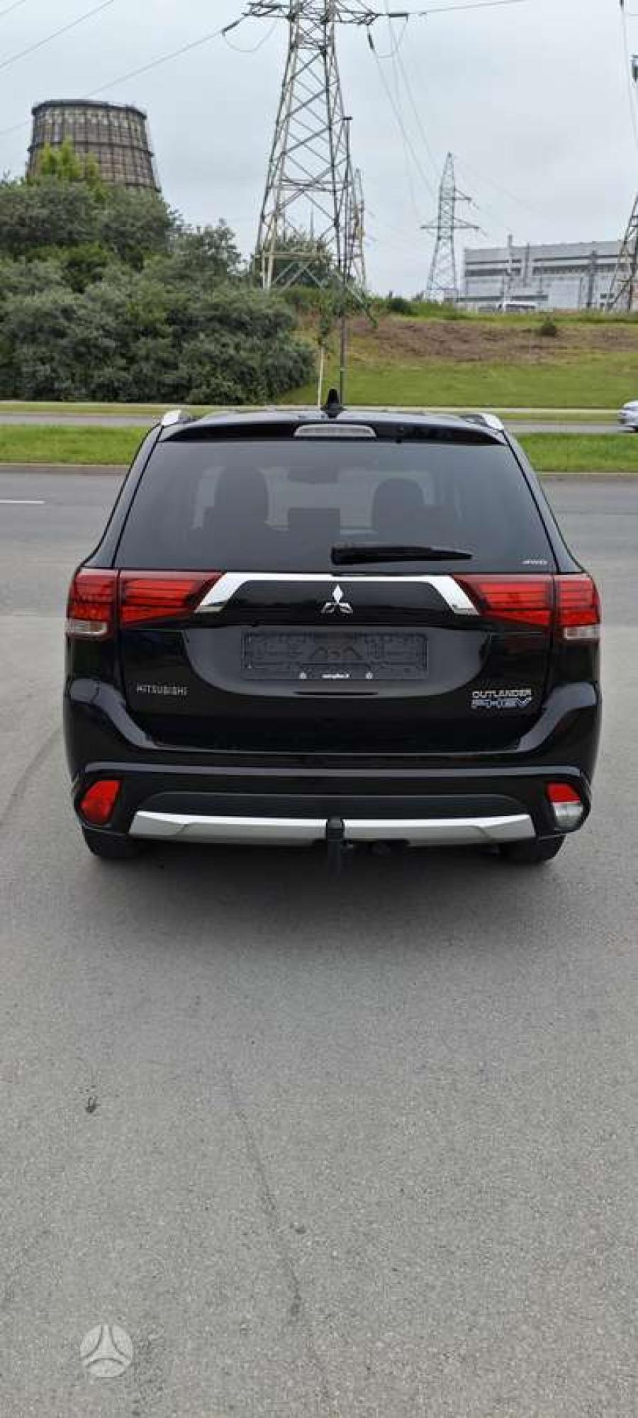 Brūns Mitsubishi Outlander 2016 Kauņa, ar dzinēja tilpumu 2.00 L un nobraukumu 246 tūkst. km par 9999 €, foto 8 vietnē AUTOMOTO.COM.LV