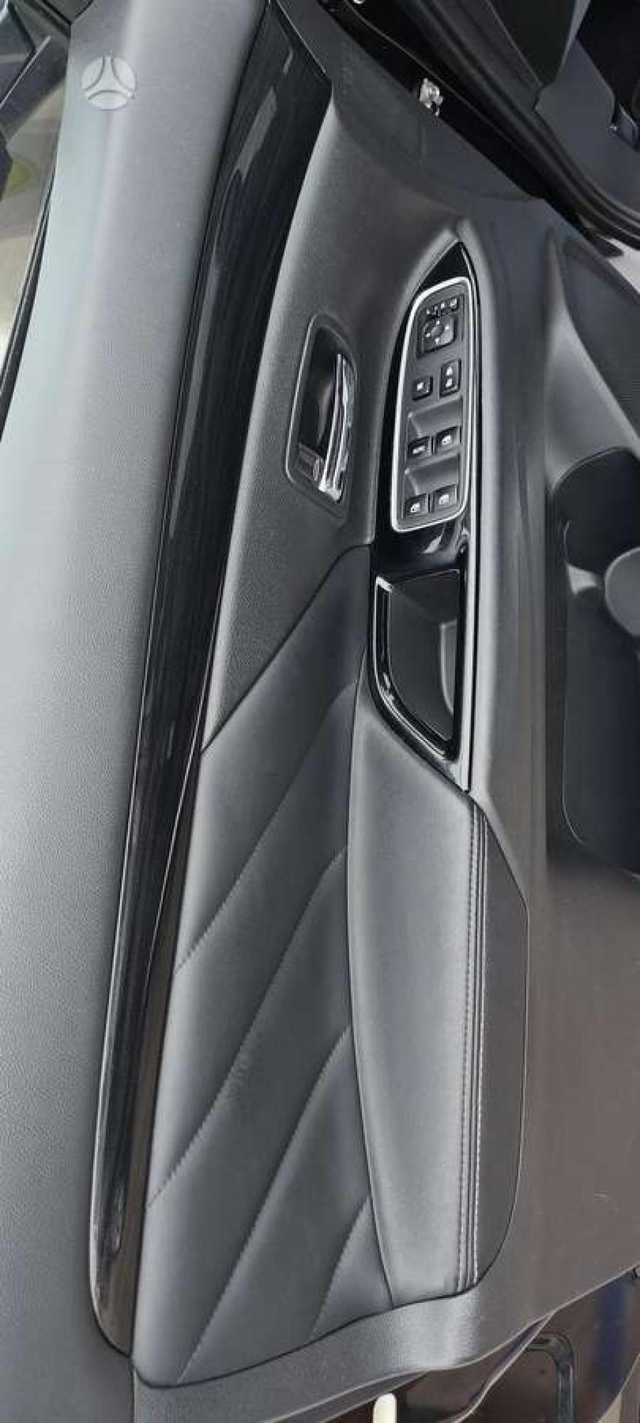 Brūns Mitsubishi Outlander 2016 Kauņa, ar dzinēja tilpumu 2.00 L un nobraukumu 246 tūkst. km par 9999 €, foto 15 vietnē AUTOMOTO.COM.LV
