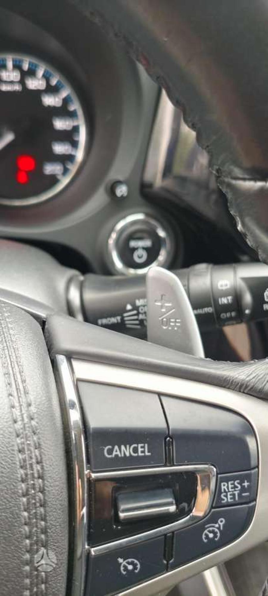 Brūns Mitsubishi Outlander 2016 Kauņa, ar dzinēja tilpumu 2.00 L un nobraukumu 246 tūkst. km par 9999 €, foto 25 vietnē AUTOMOTO.COM.LV