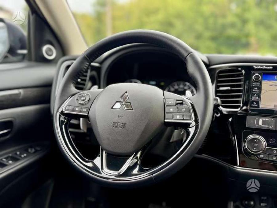 Brūns Mitsubishi Outlander 2016 Šauļi, ar dzinēja tilpumu 2.27 L un nobraukumu 209 tūkst. km par 14750 €, foto 28 vietnē AUTOMOTO.COM.LV