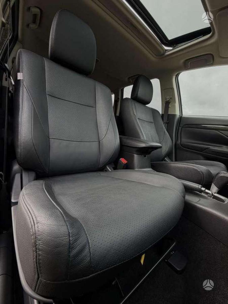 Brūns Mitsubishi Outlander 2016 Šauļi, ar dzinēja tilpumu 2.27 L un nobraukumu 209 tūkst. km par 14750 €, foto 32 vietnē AUTOMOTO.COM.LV