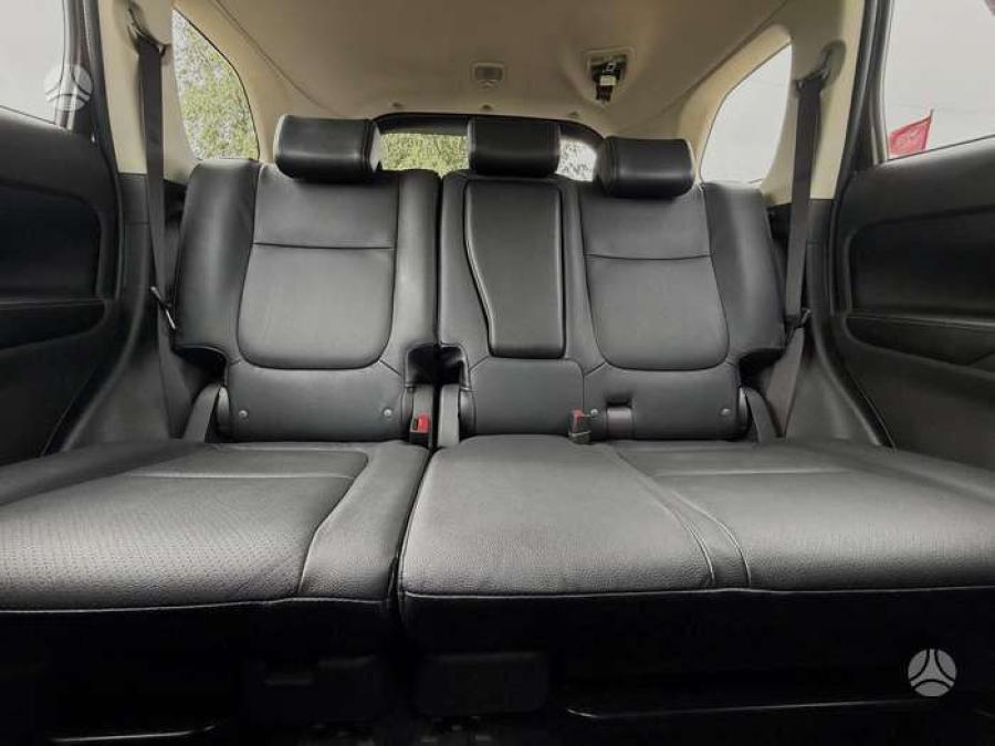Brūns Mitsubishi Outlander 2016 Šauļi, ar dzinēja tilpumu 2.27 L un nobraukumu 209 tūkst. km par 14750 €, foto 38 vietnē AUTOMOTO.COM.LV