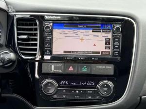 Brūns Mitsubishi Outlander 2016 Šauļi, ar dzinēja tilpumu 2.27 L un nobraukumu 209 tūkst. km par 14750 €, foto 45 vietnē AUTOMOTO.COM.LV