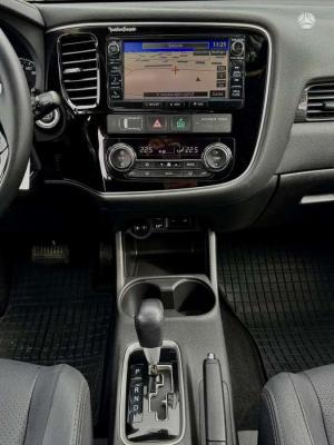 Brūns Mitsubishi Outlander 2016 Šauļi, ar dzinēja tilpumu 2.27 L un nobraukumu 209 tūkst. km par 14750 €, foto 44 vietnē AUTOMOTO.COM.LV