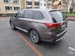 Brūns Mitsubishi Outlander 2017 Kauņa, ar dzinēja tilpumu 2.40 L un nobraukumu 150 tūkst. km par 10200 €, foto 4 vietnē AUTOMOTO.COM.LV