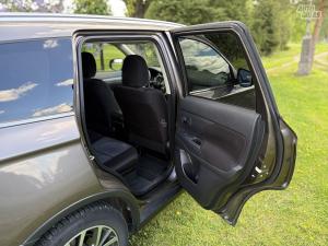 Brown Mitsubishi Outlander 2017 in Siauliai, with an engine capacity of 2.00 L and mileage of 126 thousand km for 13000 €, photo 15 on AUTOMOTO.COM.LV