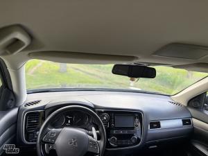 Brown Mitsubishi Outlander 2017 in Siauliai, with an engine capacity of 2.00 L and mileage of 126 thousand km for 13000 €, photo 20 on AUTOMOTO.COM.LV