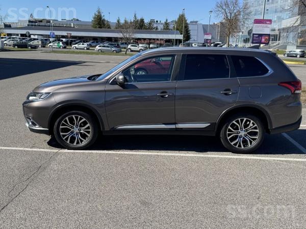 Brūns Mitsubishi Outlander 2017 Rīga, ar dzinēja tilpumu 2.30 L un nobraukumu 184 tūkst. km par 11900 €, foto 2 vietnē AUTOMOTO.COM.LV