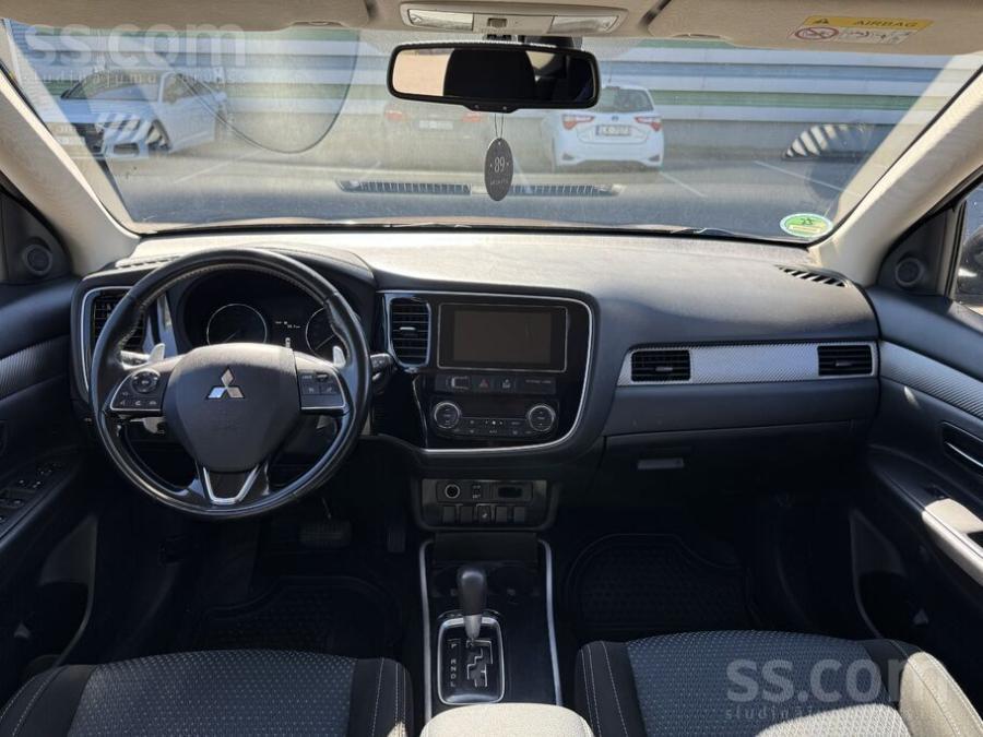 Brūns Mitsubishi Outlander 2017 Rīga, ar dzinēja tilpumu 2.30 L un nobraukumu 184 tūkst. km par 11900 €, foto 10 vietnē AUTOMOTO.COM.LV