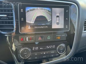 Brūns Mitsubishi Outlander 2017 Rīga, ar dzinēja tilpumu 2.30 L un nobraukumu 184 tūkst. km par 11900 €, foto 12 vietnē AUTOMOTO.COM.LV
