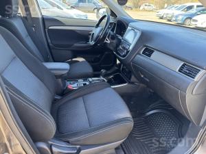 Brūns Mitsubishi Outlander 2017 Rīga, ar dzinēja tilpumu 2.30 L un nobraukumu 184 tūkst. km par 11900 €, foto 19 vietnē AUTOMOTO.COM.LV