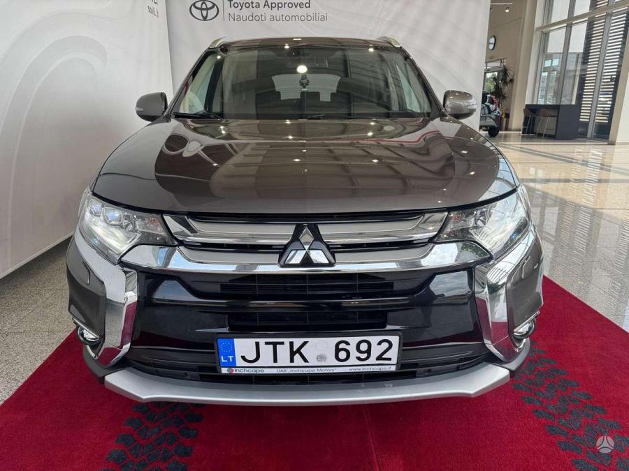 Brūns Mitsubishi Outlander 2017 Šauļi, ar dzinēja tilpumu 2.00 L un nobraukumu 128 tūkst. km par 13900 €, foto 4 vietnē AUTOMOTO.COM.LV