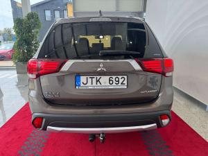 Brūns Mitsubishi Outlander 2017 Šauļi, ar dzinēja tilpumu 2.00 L un nobraukumu 128 tūkst. km par 13900 €, foto 7 vietnē AUTOMOTO.COM.LV