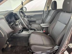 Brūns Mitsubishi Outlander 2017 Šauļi, ar dzinēja tilpumu 2.00 L un nobraukumu 128 tūkst. km par 13900 €, foto 11 vietnē AUTOMOTO.COM.LV