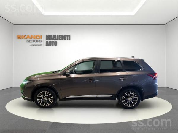 Brūns Mitsubishi Outlander 2017 Rīga, ar dzinēja tilpumu 2.00 L un nobraukumu 105 tūkst. km par 14990 €, foto 4 vietnē AUTOMOTO.COM.LV