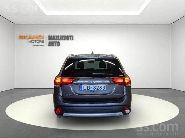 Brūns Mitsubishi Outlander 2017 Rīga, ar dzinēja tilpumu 2.00 L un nobraukumu 105 tūkst. km par 14990 €, foto 6 vietnē AUTOMOTO.COM.LV