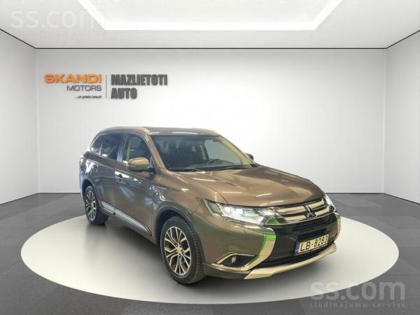 Brūns Mitsubishi Outlander 2017 Rīga, ar dzinēja tilpumu 2.00 L un nobraukumu 105 tūkst. km par 14990 €, foto 9 vietnē AUTOMOTO.COM.LV