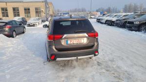Brown Mitsubishi Outlander 2018 in Siauliai, with an engine capacity of 2.27 L and mileage of 237 thousand km for 10700 €, photo 7 on AUTOMOTO.COM.LV