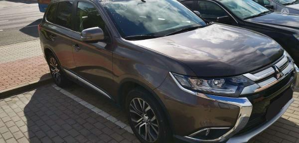Brown Mitsubishi Outlander 2018 in Klaipeda, with an engine capacity of 2.00 L and mileage of 83 thousand km for 17000 €, photo 3 on AUTOMOTO.COM.LV